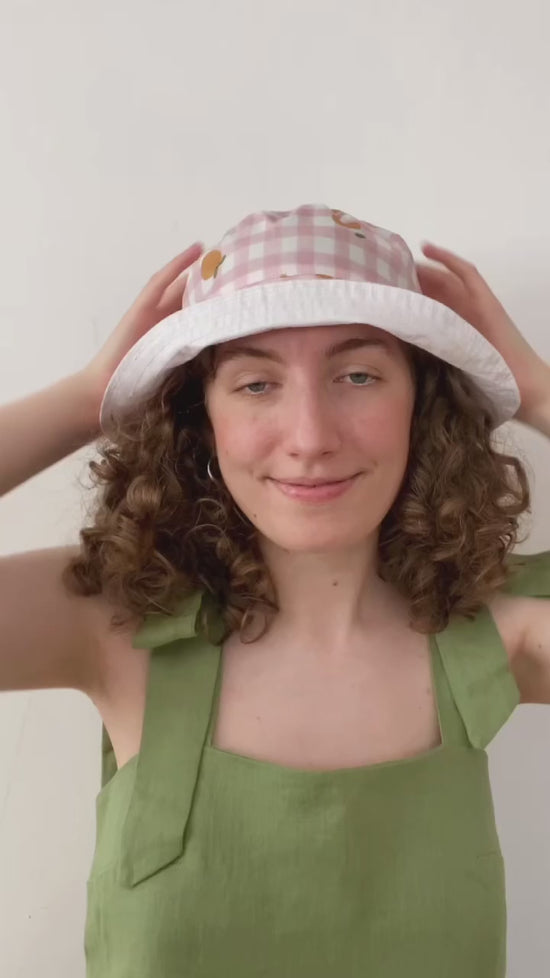 Apricot bucket hat – Studio Minapop