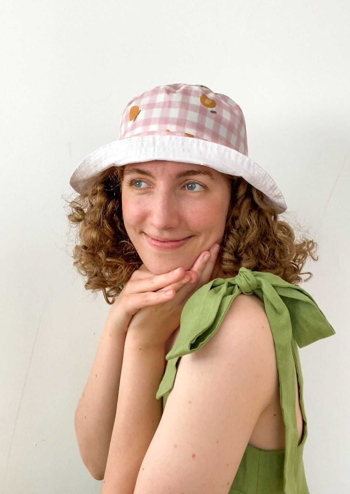 Apricot bucket hat – Studio Minapop